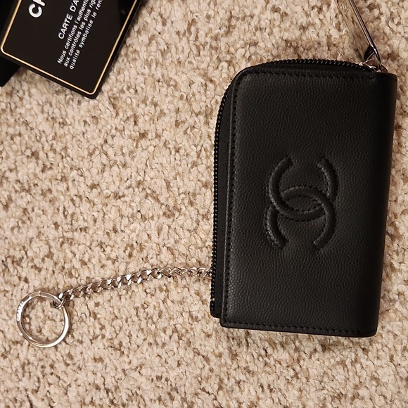 CHANEL | Accessories | Chanel Zipped Key Holder In Black Caviar Leather ...